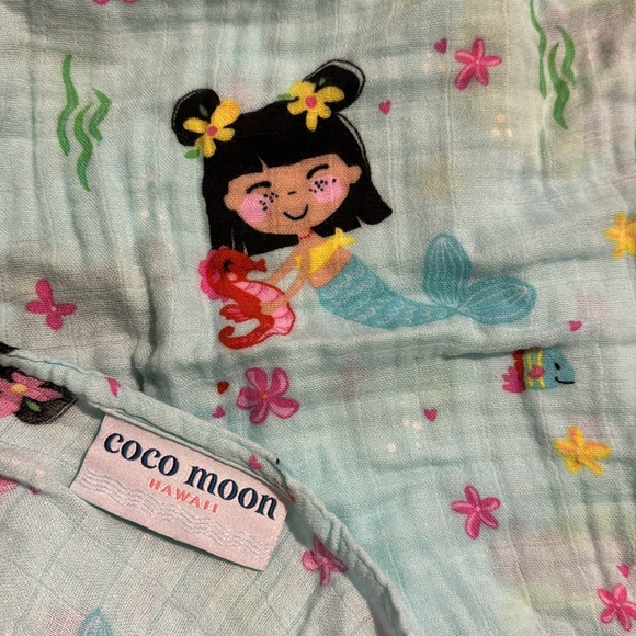 Coco Moon Hawaii | Bedding | Coco Moon Hawaii Under The Kai Sea Muslin ...